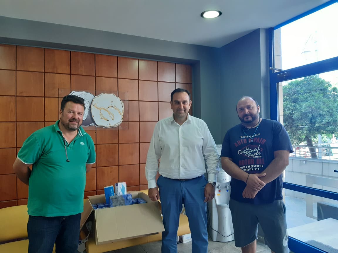 ΔΩΡΕΑ ΥΓΕΙΟΝΟΜΙΚΟΥ ΥΛΙΚΟΥ ΣΤΟ ΣΩΜΑΤΕΙΟ ΕΠΑΓΓΕΛΜΑΤΙΩΝ ΕΚΠΑΙΔΕΥΤΩΝ ΟΔΗΓΩΝ ...
