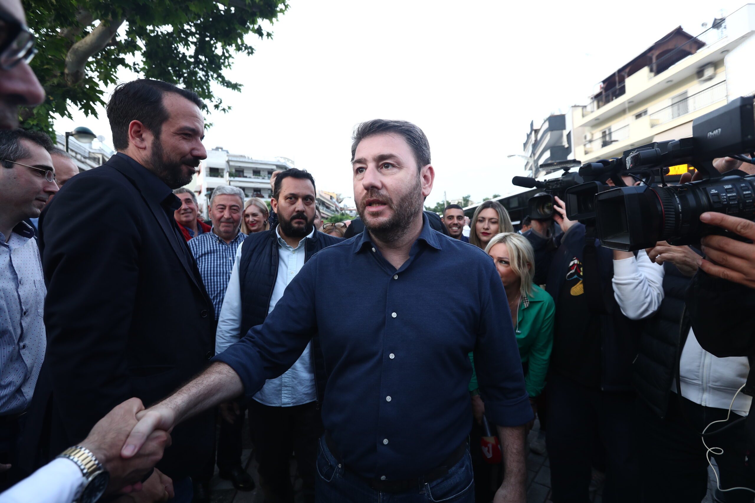 ΠΑΣΟΚ-ΚΙΝΑΛ στο πλευρό των εργαζομένων στο ΕΣΥ- Ο ΑΝΔΡΟΥΛΑΚΗΣ ΣΤΟ ...